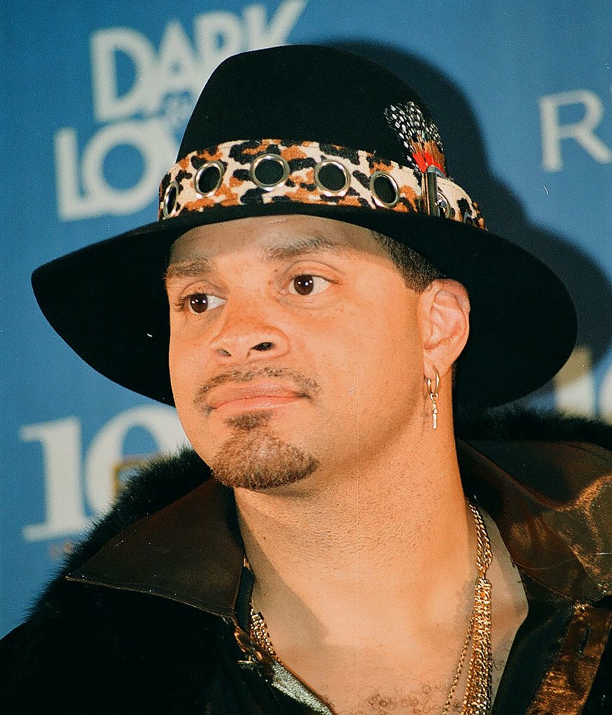 10 Celebrities Who Are Surprisingly Poor - Plunged in Debt