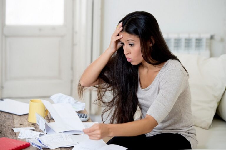 9 Tips to Manage and Overcome Being in Debt